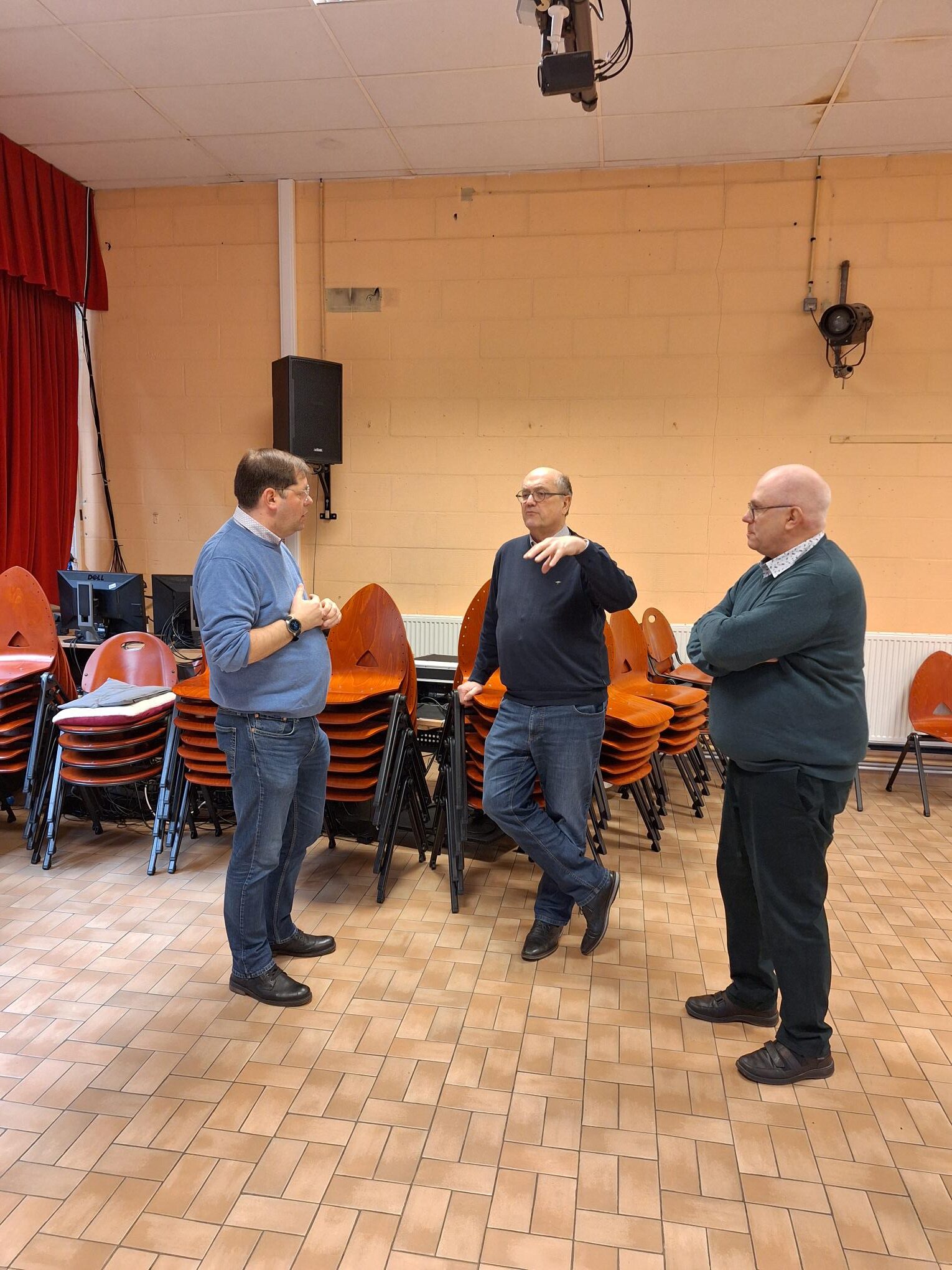 Diaspora braucht Dächer - in Marcinelle erlebt man das - Glaube verbindet